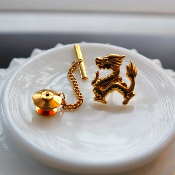 Jewelry | Vintage Gold Dragon Chain Brooch | Poshmark